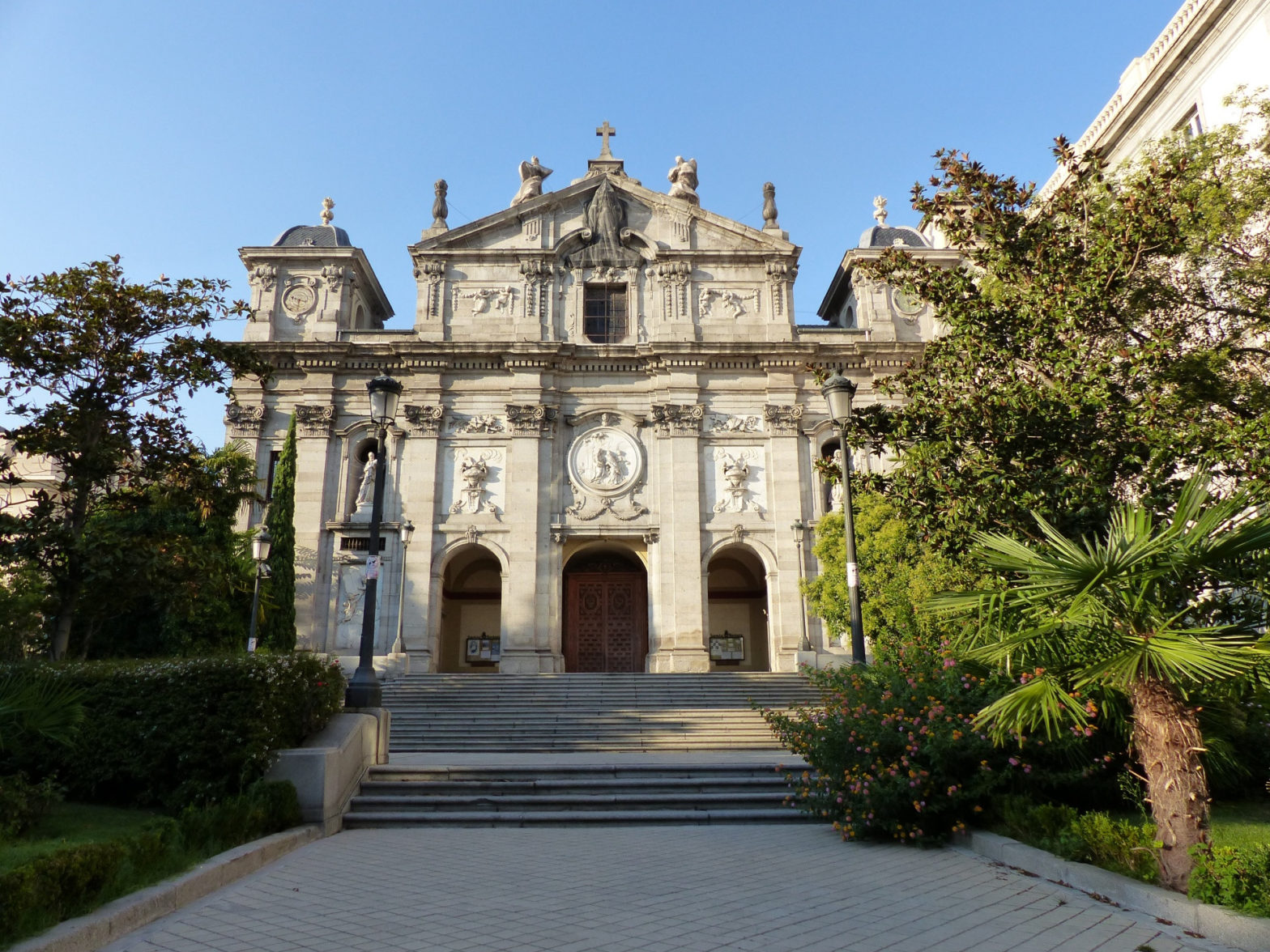 ️ Horario de Misas Parroquia de Santa Bárbara Madrid Centro